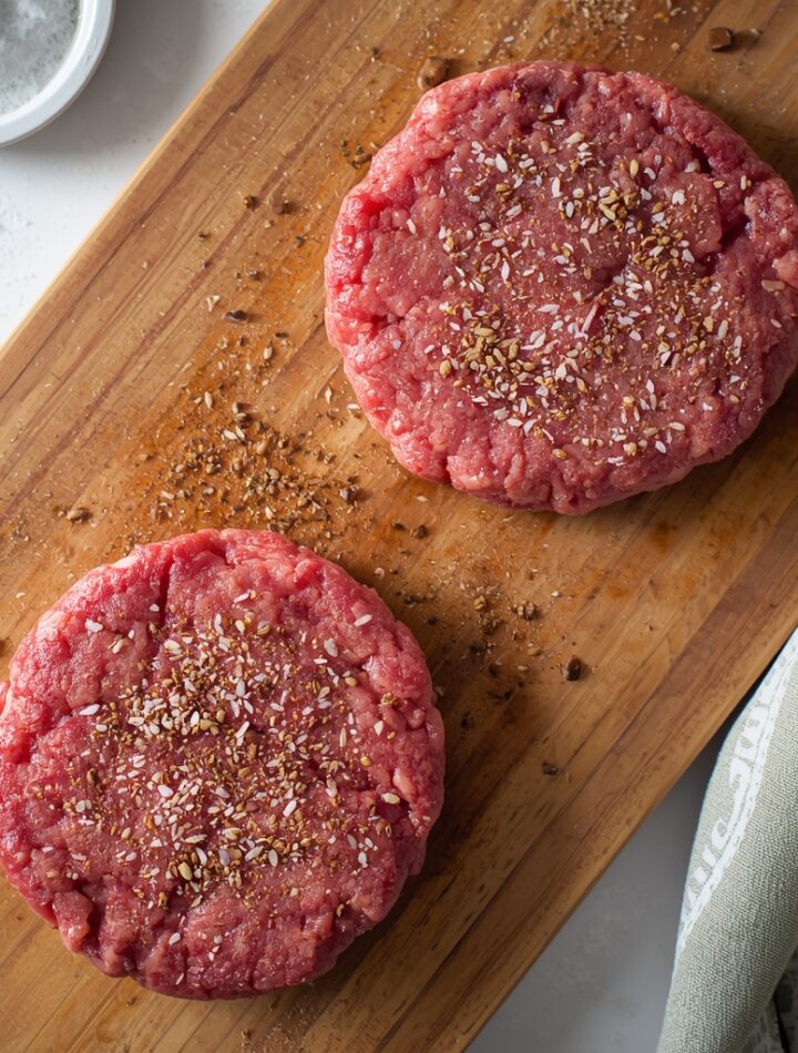 Homemade Burger Seasoning Recipe for Juicy Burgers